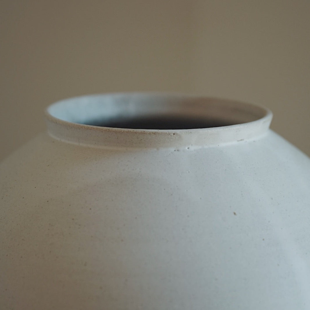 Moon Jars – Studio Kō